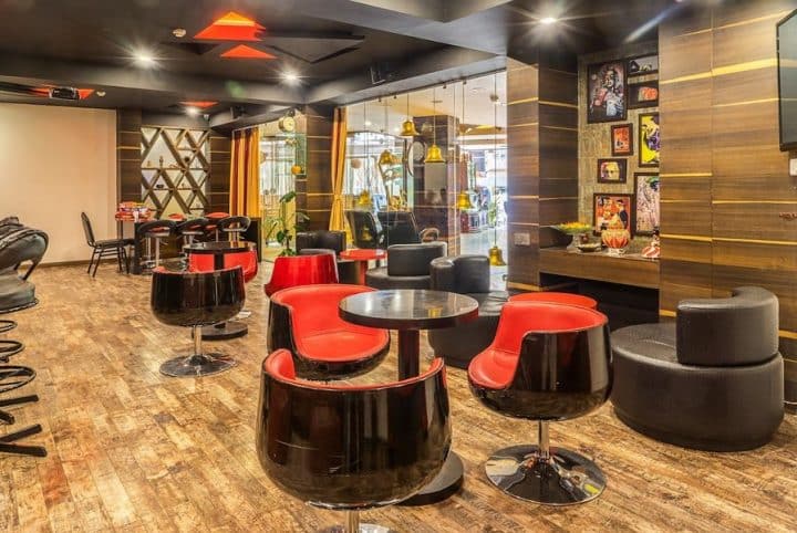 24-Hour Cafes In Ahmedabad With Delicious Food | Hungrito
