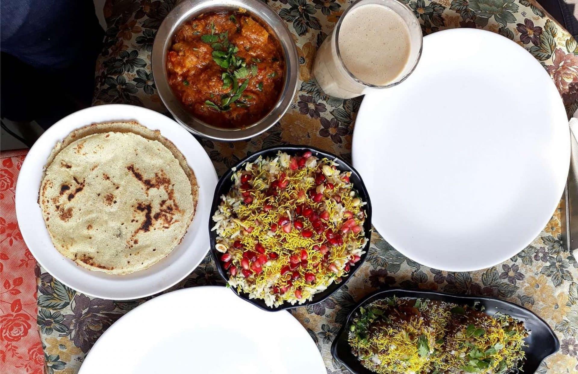 5 Best Places for Traditional Rajasthani Food in Udaipur - Hungrito