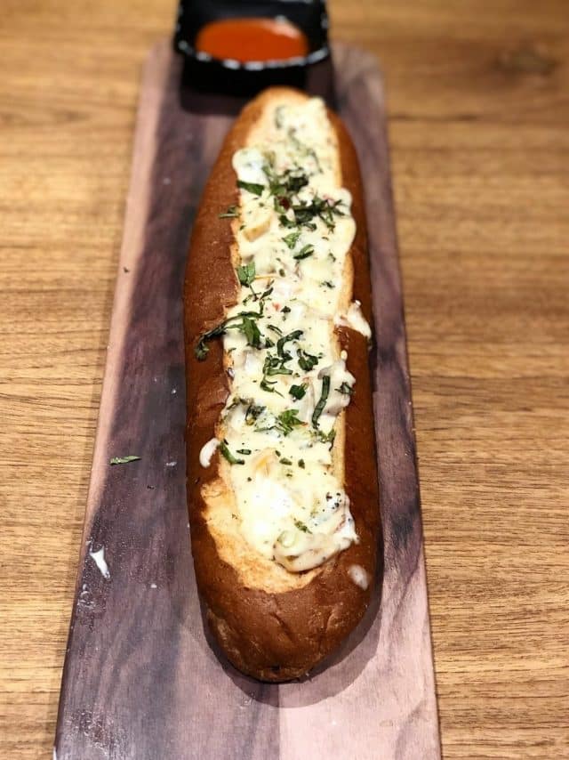 Top 10 Cheesiest Food Dishes In Ahmedabad