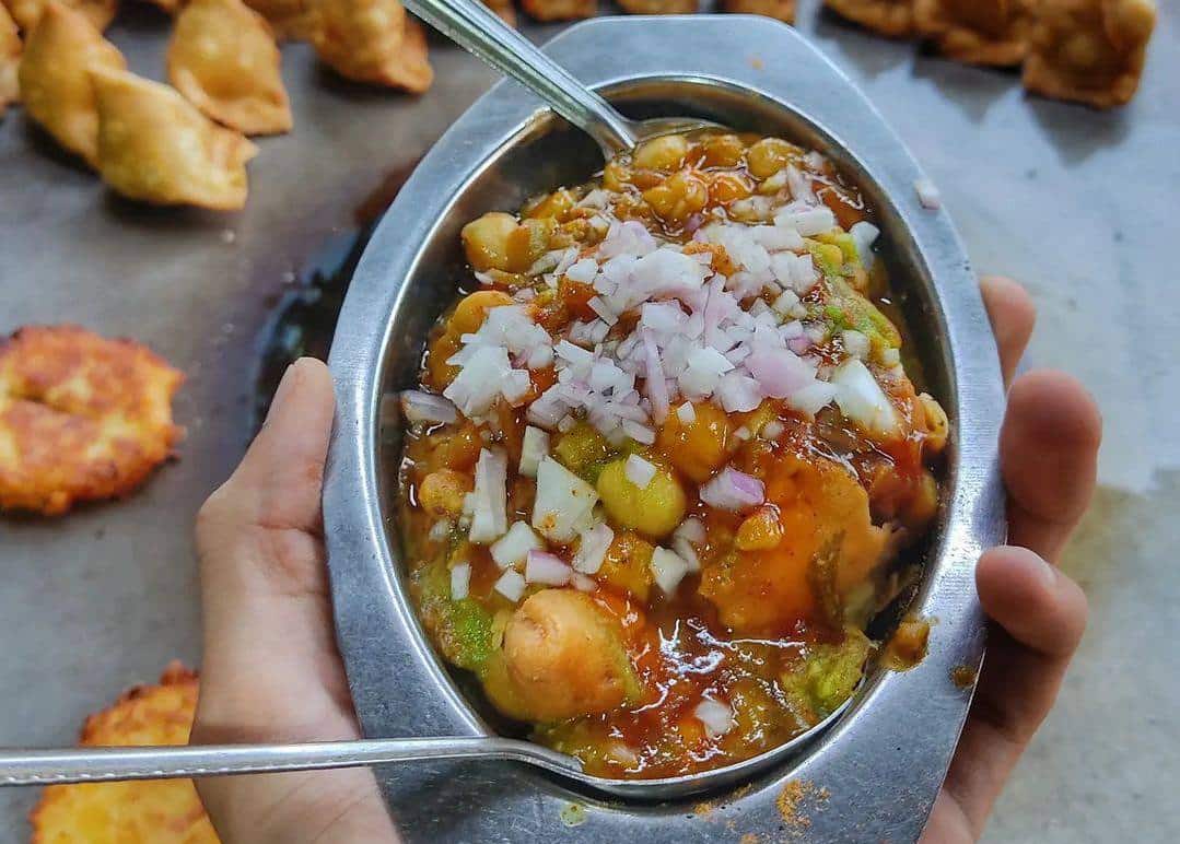 Best Samosa Places In Ahmedabad Samosas The Drooling Triangle